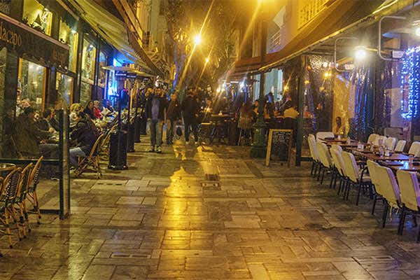 Best Neighborhoods in Athens - Where to stay and more